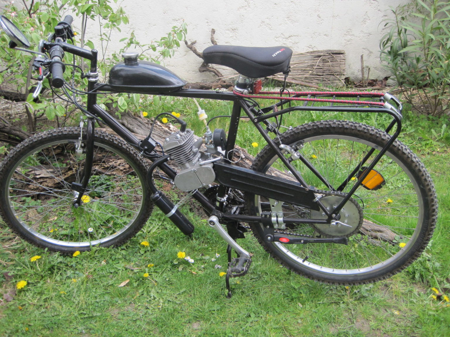 Vélo motorisé 80 cc - La clé de 9